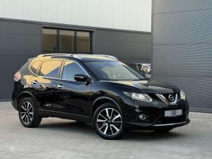 Black Nissan X-Trail 2017 in Kaunas, with an engine capacity of 2.00 L and mileage of 220 thousand km for 12790 €, photo  on AUTOMOTO.COM.LV