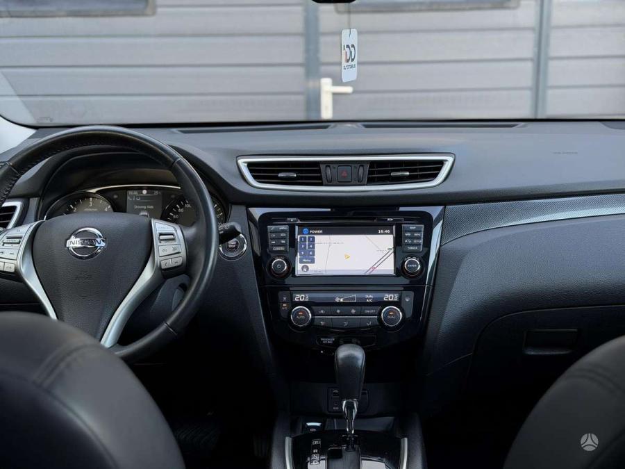 Black Nissan X-Trail 2017 in Kaunas, with an engine capacity of 2.00 L and mileage of 220 thousand km for 12790 €, photo 21 on AUTOMOTO.COM.LV