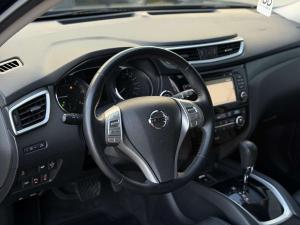 Black Nissan X-Trail 2017 in Kaunas, with an engine capacity of 2.00 L and mileage of 220 thousand km for 12790 €, photo 23 on AUTOMOTO.COM.LV