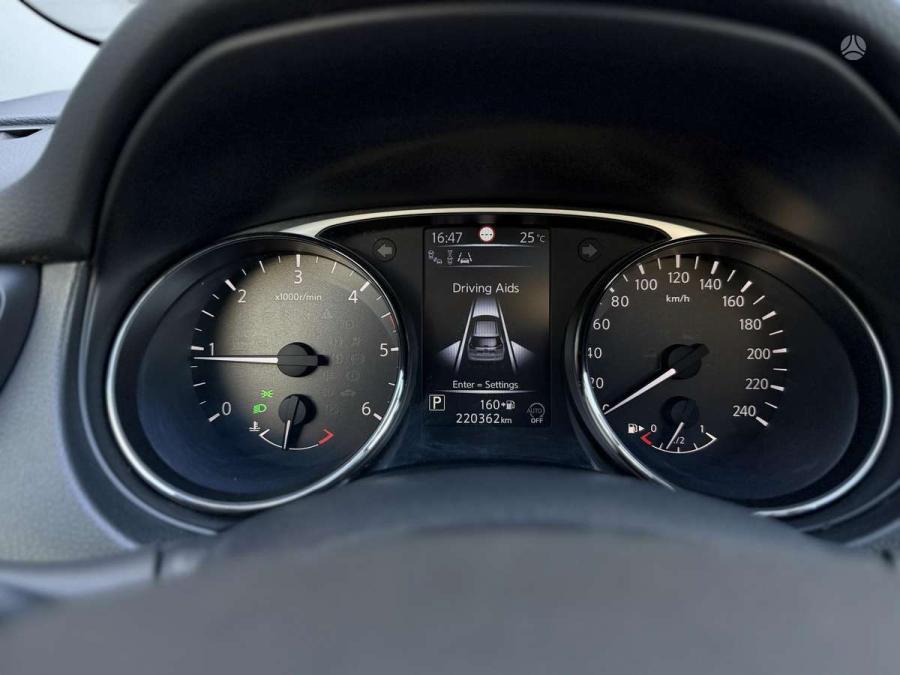 Black Nissan X-Trail 2017 in Kaunas, with an engine capacity of 2.00 L and mileage of 220 thousand km for 12790 €, photo 36 on AUTOMOTO.COM.LV