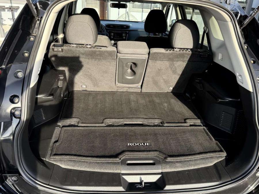 Melns Nissan X-Trail 2017 Kretinga, ar dzinēja tilpumu 2.49 L un nobraukumu 146 tūkst. km par 11900 €, foto 27 vietnē AUTOMOTO.COM.LV