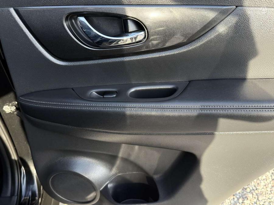 Melns Nissan X-Trail 2017 Kretinga, ar dzinēja tilpumu 2.49 L un nobraukumu 146 tūkst. km par 11900 €, foto 28 vietnē AUTOMOTO.COM.LV