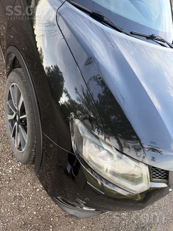 Black Nissan X-Trail 2017 in Gulbene, with an engine capacity of 1.60 L and mileage of 337 thousand km for 6990 €, photo 8 on AUTOMOTO.COM.LV