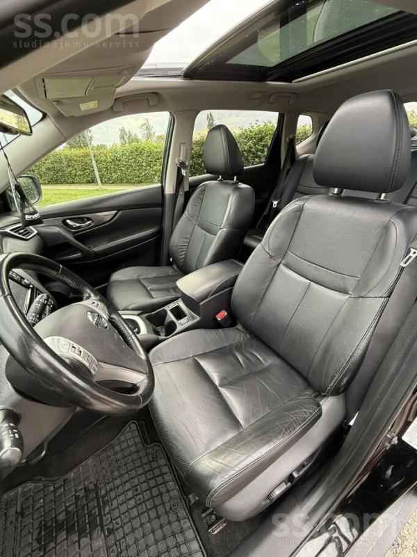 Black Nissan X-Trail 2017 in Gulbene, with an engine capacity of 1.60 L and mileage of 337 thousand km for 6990 €, photo 9 on AUTOMOTO.COM.LV