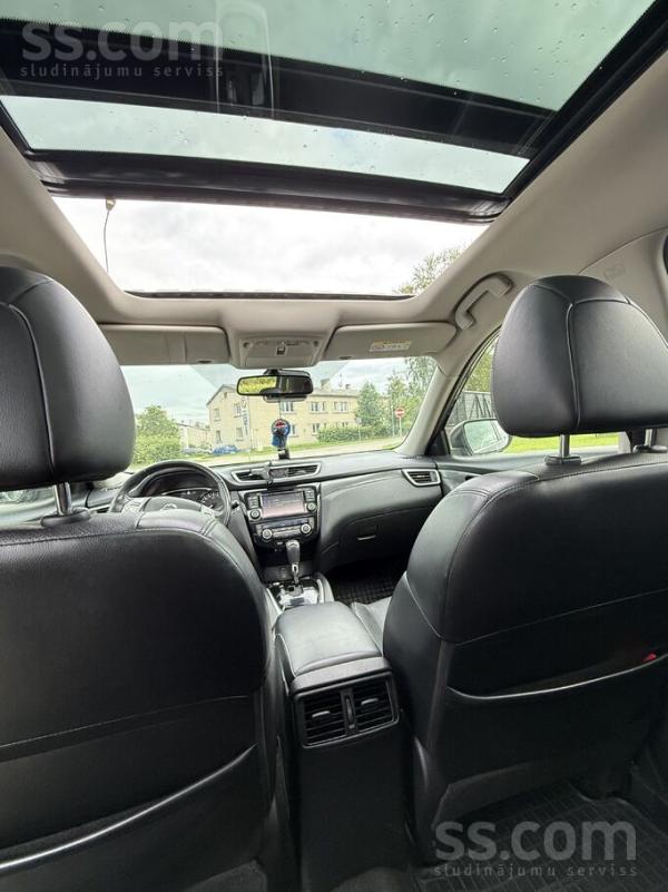 Black Nissan X-Trail 2017 in Gulbene, with an engine capacity of 1.60 L and mileage of 337 thousand km for 6990 €, photo 10 on AUTOMOTO.COM.LV