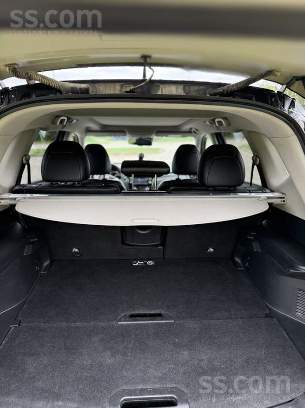 Black Nissan X-Trail 2017 in Gulbene, with an engine capacity of 1.60 L and mileage of 337 thousand km for 6990 €, photo 11 on AUTOMOTO.COM.LV