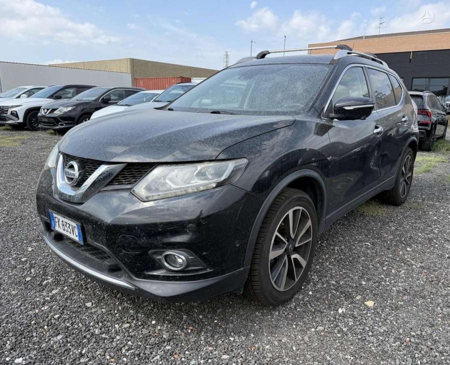 Melns Nissan X-Trail 2017 Šauļi, ar dzinēja tilpumu 1.60 L un nobraukumu 260 tūkst. km par 8200 €, foto 1 vietnē AUTOMOTO.COM.LV
