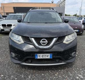 Melns Nissan X-Trail 2017 Šauļi, ar dzinēja tilpumu 1.60 L un nobraukumu 260 tūkst. km par 8200 €, foto 3 vietnē AUTOMOTO.COM.LV