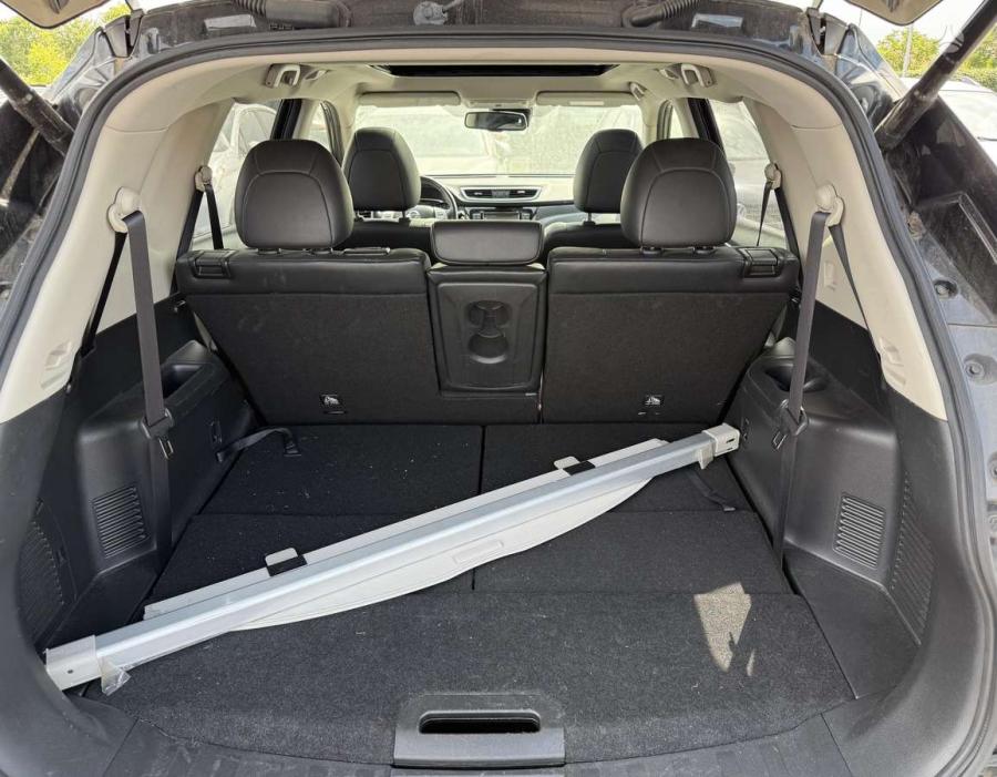 Melns Nissan X-Trail 2017 Šauļi, ar dzinēja tilpumu 1.60 L un nobraukumu 260 tūkst. km par 8200 €, foto 13 vietnē AUTOMOTO.COM.LV