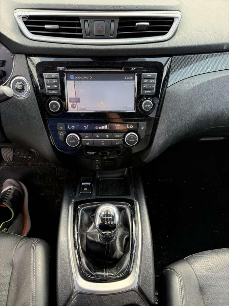 Melns Nissan X-Trail 2017 Šauļi, ar dzinēja tilpumu 1.60 L un nobraukumu 260 tūkst. km par 8200 €, foto 17 vietnē AUTOMOTO.COM.LV