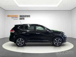 Melns Nissan X-Trail 2017 Rīga, ar dzinēja tilpumu 1.60 L un nobraukumu 71 tūkst. km par 15990 €, foto 8 vietnē AUTOMOTO.COM.LV