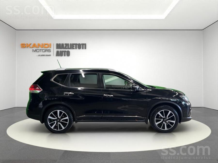 Melns Nissan X-Trail 2017 Rīga, ar dzinēja tilpumu 1.60 L un nobraukumu 71 tūkst. km par 15990 €, foto 8 vietnē AUTOMOTO.COM.LV