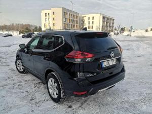 Black Nissan X-Trail 2018 in Klaipeda, with an engine capacity of 2.50 L and mileage of 80 thousand km for 10500 €, photo 3 on AUTOMOTO.COM.LV