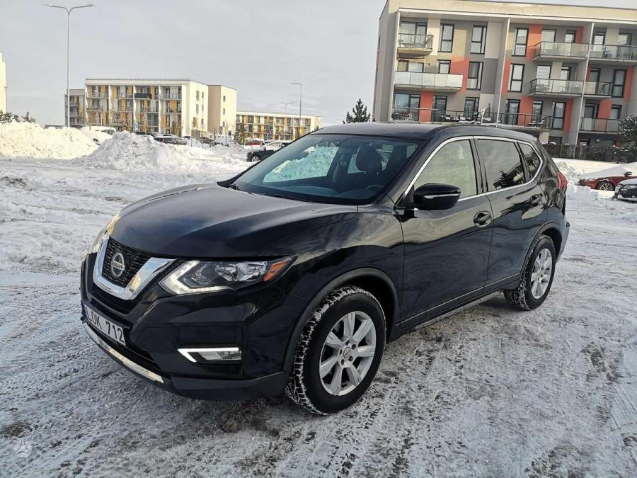 Black Nissan X-Trail 2018 in Klaipeda, with an engine capacity of 2.50 L and mileage of 80 thousand km for 10500 €, photo 9 on AUTOMOTO.COM.LV