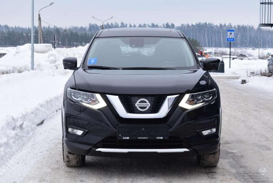 Black Nissan X-Trail 2018 in Vilnius, with an engine capacity of 2.00 L and mileage of 190 thousand km for 13950 €, photo 2 on AUTOMOTO.COM.LV