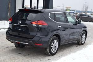Black Nissan X-Trail 2018 in Vilnius, with an engine capacity of 2.00 L and mileage of 190 thousand km for 13950 €, photo 4 on AUTOMOTO.COM.LV