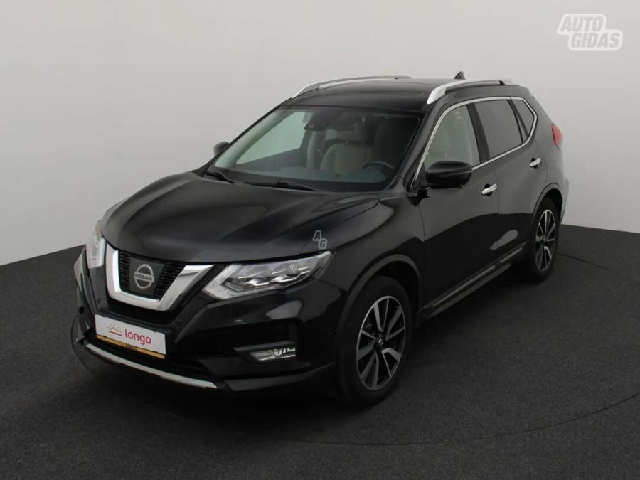 Black Nissan X-Trail 2018 in Vilnius, with an engine capacity of 1.60 L and mileage of 163 thousand km for 16699 €, photo 1 on AUTOMOTO.COM.LV