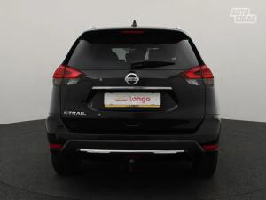 Black Nissan X-Trail 2018 in Vilnius, with an engine capacity of 1.60 L and mileage of 163 thousand km for 16699 €, photo 6 on AUTOMOTO.COM.LV