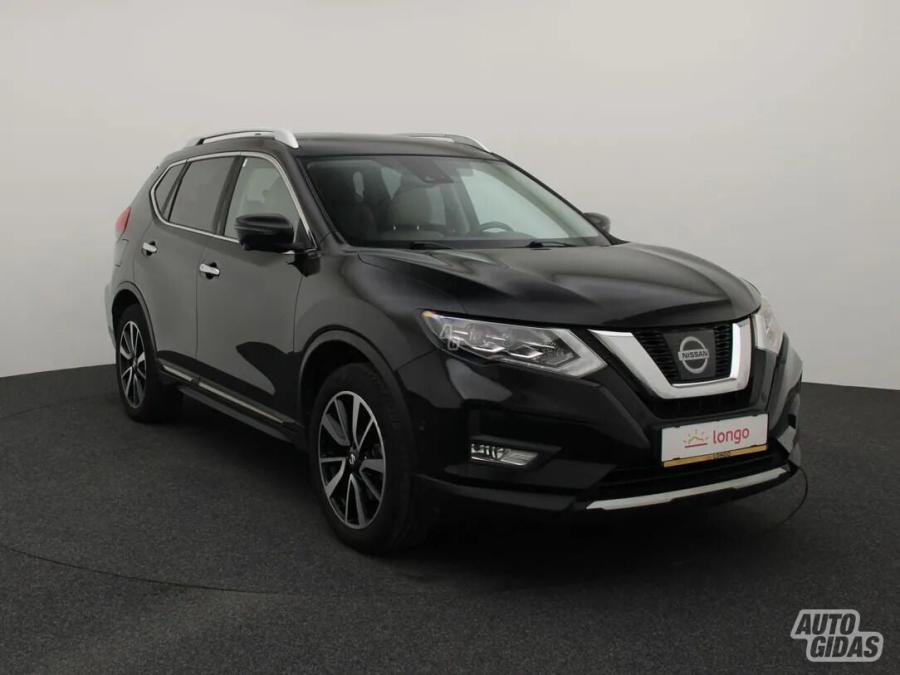 Black Nissan X-Trail 2018 in Vilnius, with an engine capacity of 1.60 L and mileage of 163 thousand km for 16699 €, photo 11 on AUTOMOTO.COM.LV