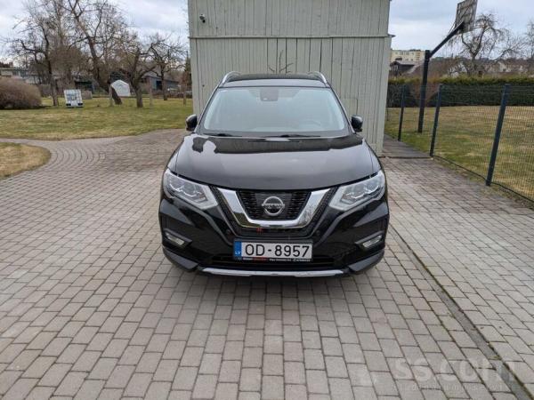 Melns Nissan X-Trail 2018 Jelgava, ar dzinēja tilpumu 2.00 L un nobraukumu 109 tūkst. km par 15000 €, foto 1 vietnē AUTOMOTO.COM.LV