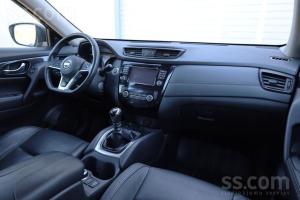 Black Nissan X-Trail 2018 in Riga, with an engine capacity of 1.60 L and mileage of 0 thousand km for 12495 €, photo 11 on AUTOMOTO.COM.LV