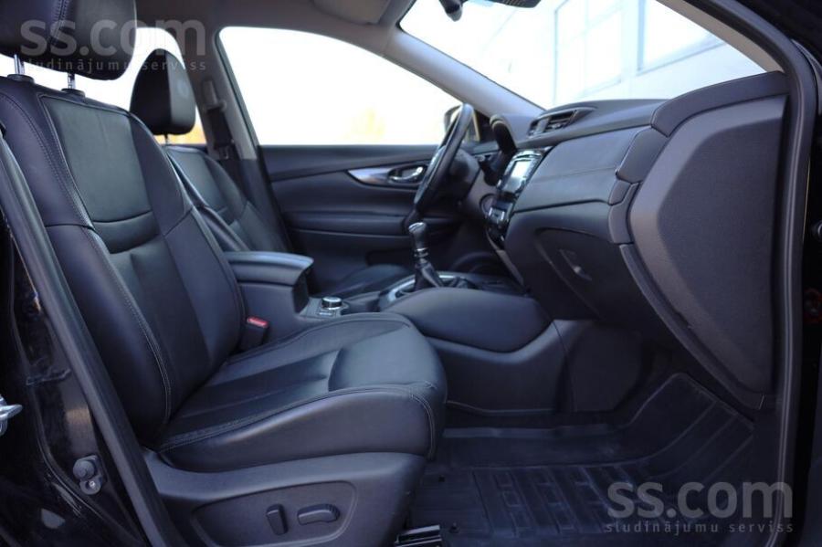 Black Nissan X-Trail 2018 in Riga, with an engine capacity of 1.60 L and mileage of 0 thousand km for 12495 €, photo 13 on AUTOMOTO.COM.LV
