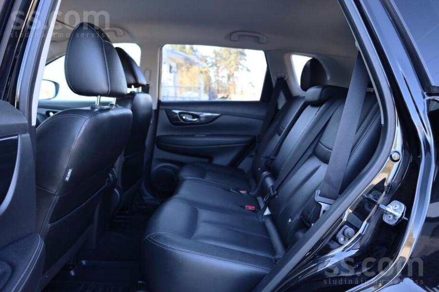 Black Nissan X-Trail 2018 in Riga, with an engine capacity of 1.60 L and mileage of 0 thousand km for 12495 €, photo 14 on AUTOMOTO.COM.LV