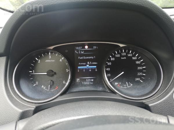 Black Nissan X-Trail 2018 in Riga, with an engine capacity of 1.60 L and mileage of 112 thousand km for 14800 €, photo 8 on AUTOMOTO.COM.LV