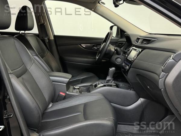 Black Nissan X-Trail 2018 in Riga, with an engine capacity of 2.00 L and mileage of 185 thousand km for 14900 €, photo 8 on AUTOMOTO.COM.LV