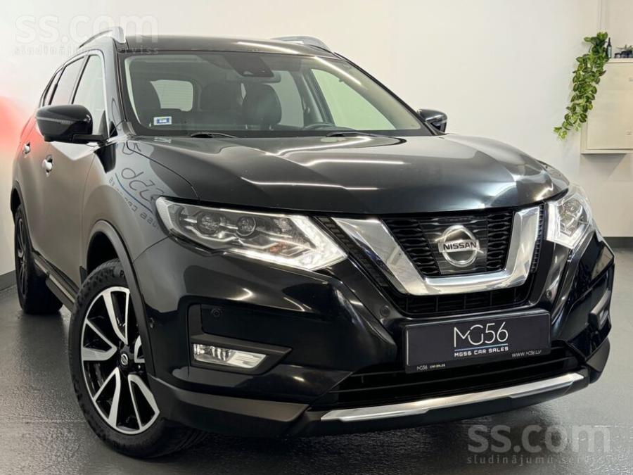 Black Nissan X-Trail 2018 in Riga, with an engine capacity of 2.00 L and mileage of 185 thousand km for 14900 €, photo 3 on AUTOMOTO.COM.LV
