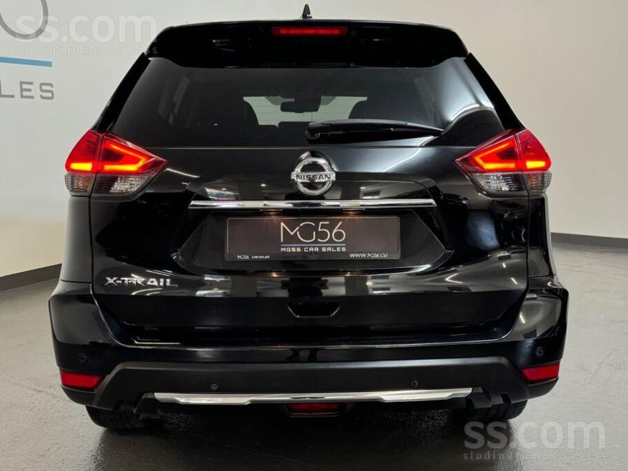 Black Nissan X-Trail 2018 in Riga, with an engine capacity of 2.00 L and mileage of 185 thousand km for 14900 €, photo 7 on AUTOMOTO.COM.LV