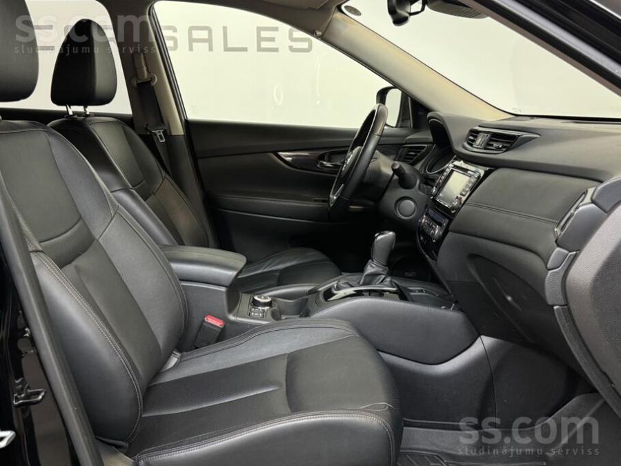 Black Nissan X-Trail 2018 in Riga, with an engine capacity of 2.00 L and mileage of 185 thousand km for 14900 €, photo 9 on AUTOMOTO.COM.LV