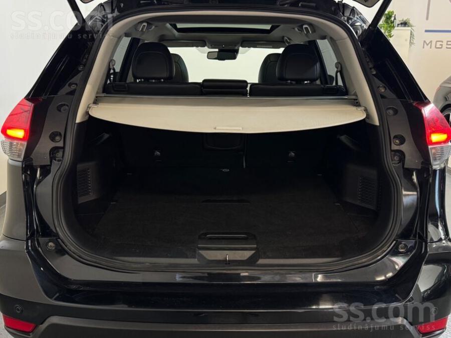 Black Nissan X-Trail 2018 in Riga, with an engine capacity of 2.00 L and mileage of 185 thousand km for 14900 €, photo 20 on AUTOMOTO.COM.LV