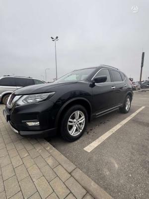 Black Nissan X-Trail 2019 in Vilnius, with an engine capacity of 2.00 L and mileage of 116 thousand km for 16500 €, photo 5 on AUTOMOTO.COM.LV