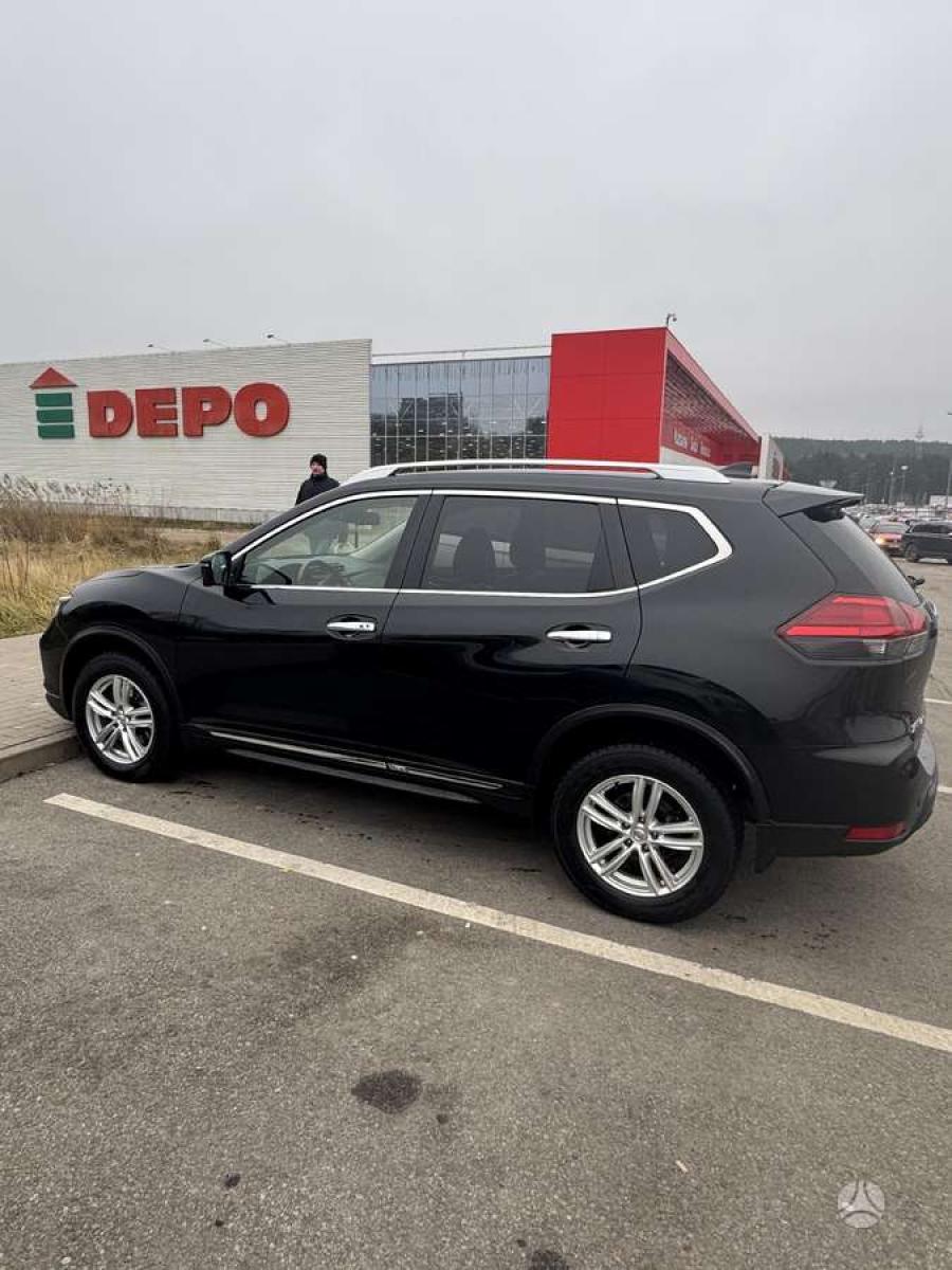 Black Nissan X-Trail 2019 in Vilnius, with an engine capacity of 2.00 L and mileage of 116 thousand km for 16500 €, photo 10 on AUTOMOTO.COM.LV