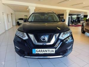 Black Nissan X-Trail 2019 in Siauliai, with an engine capacity of 2.00 L and mileage of 127 thousand km for 16700 €, photo 3 on AUTOMOTO.COM.LV