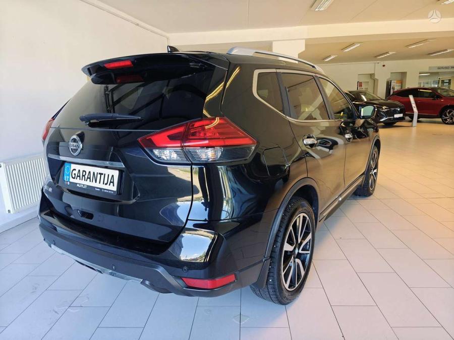 Black Nissan X-Trail 2019 in Siauliai, with an engine capacity of 2.00 L and mileage of 127 thousand km for 16700 €, photo 10 on AUTOMOTO.COM.LV