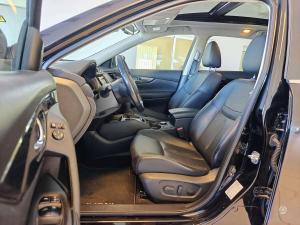 Black Nissan X-Trail 2019 in Siauliai, with an engine capacity of 2.00 L and mileage of 127 thousand km for 16700 €, photo 12 on AUTOMOTO.COM.LV
