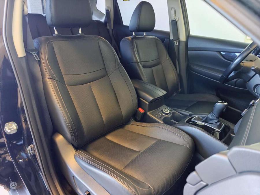 Black Nissan X-Trail 2019 in Siauliai, with an engine capacity of 2.00 L and mileage of 127 thousand km for 16700 €, photo 17 on AUTOMOTO.COM.LV