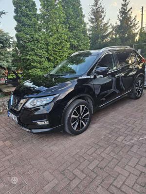 Black Nissan X-Trail 2019 in Kaunas, with an engine capacity of 2.00 L and mileage of 65 thousand km for 21990 €, photo  on AUTOMOTO.COM.LV