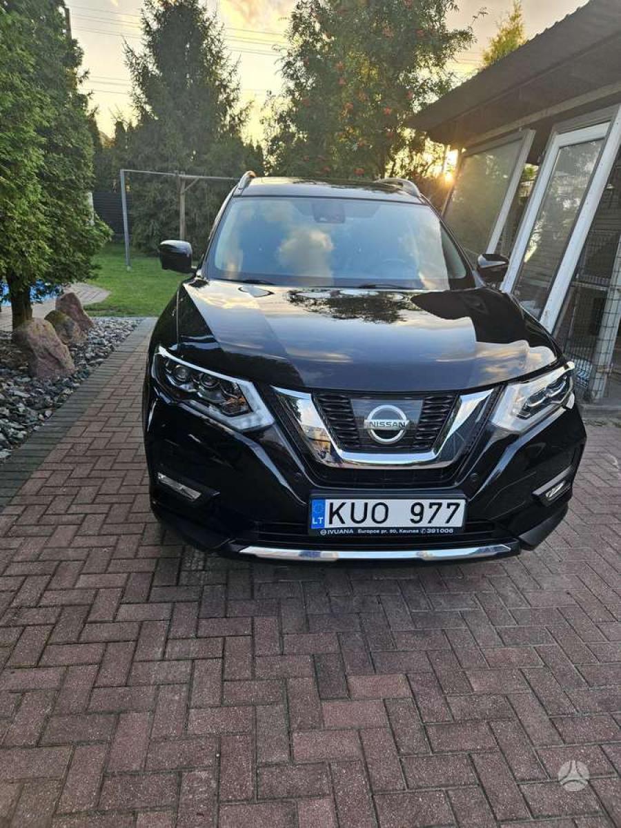 Black Nissan X-Trail 2019 in Kaunas, with an engine capacity of 2.00 L and mileage of 65 thousand km for 21990 €, photo 4 on AUTOMOTO.COM.LV