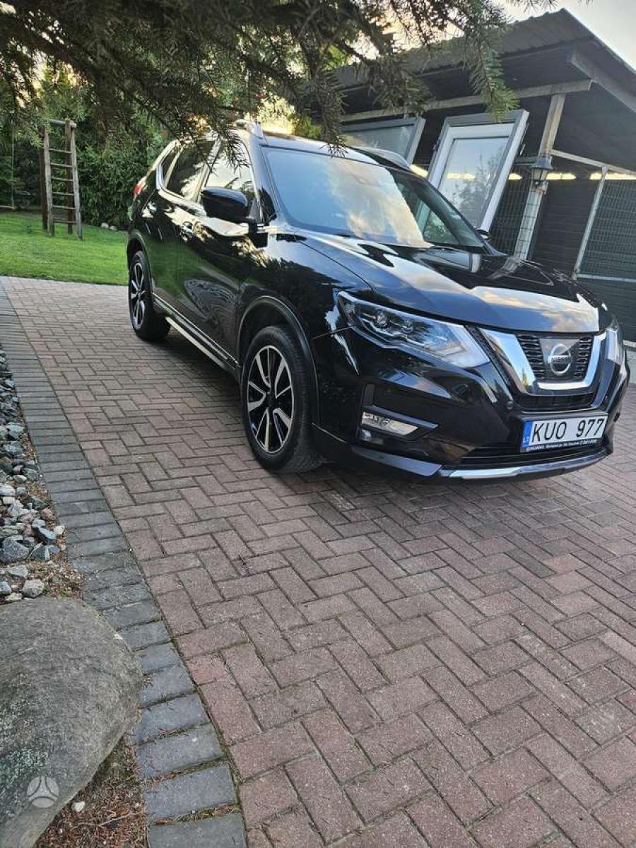 Black Nissan X-Trail 2019 in Kaunas, with an engine capacity of 2.00 L and mileage of 65 thousand km for 21990 €, photo 5 on AUTOMOTO.COM.LV