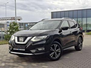 Black Nissan X-Trail 2019 in Siauliai, with an engine capacity of 1.60 L and mileage of 153 thousand km for 12400 €, photo 4 on AUTOMOTO.COM.LV