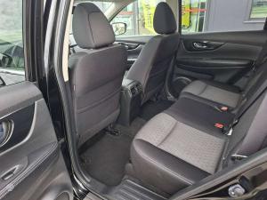 Black Nissan X-Trail 2019 in Siauliai, with an engine capacity of 1.60 L and mileage of 153 thousand km for 12400 €, photo 21 on AUTOMOTO.COM.LV