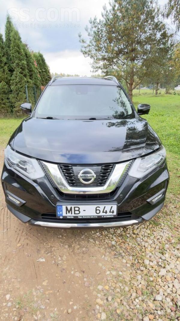 Black Nissan X-Trail 2019 in Riga, with an engine capacity of 2.00 L and mileage of 126 thousand km for 14800 €, photo 8 on AUTOMOTO.COM.LV