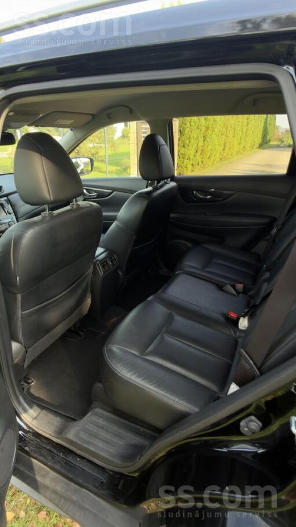 Black Nissan X-Trail 2019 in Riga, with an engine capacity of 2.00 L and mileage of 126 thousand km for 14800 €, photo 10 on AUTOMOTO.COM.LV