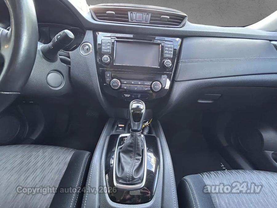Black Nissan X-Trail 2020 in Parnu, with an engine capacity of 1.30 L and mileage of 84 thousand km for 18200 €, photo 14 on AUTOMOTO.COM.LV