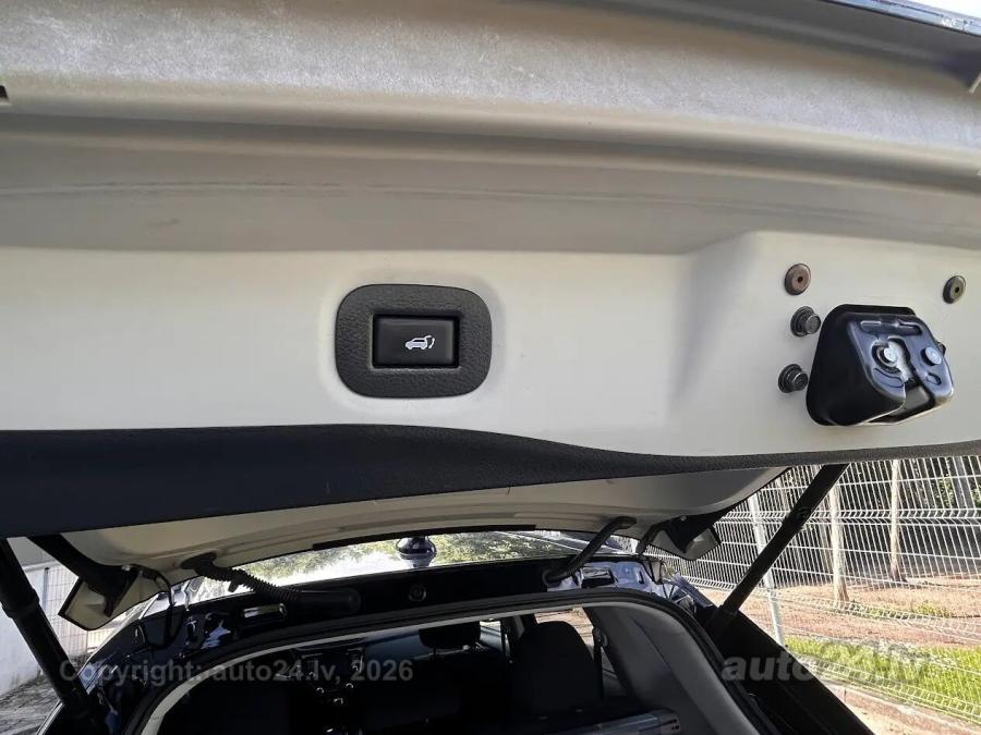 Black Nissan X-Trail 2020 in Parnu, with an engine capacity of 1.30 L and mileage of 84 thousand km for 18200 €, photo 18 on AUTOMOTO.COM.LV