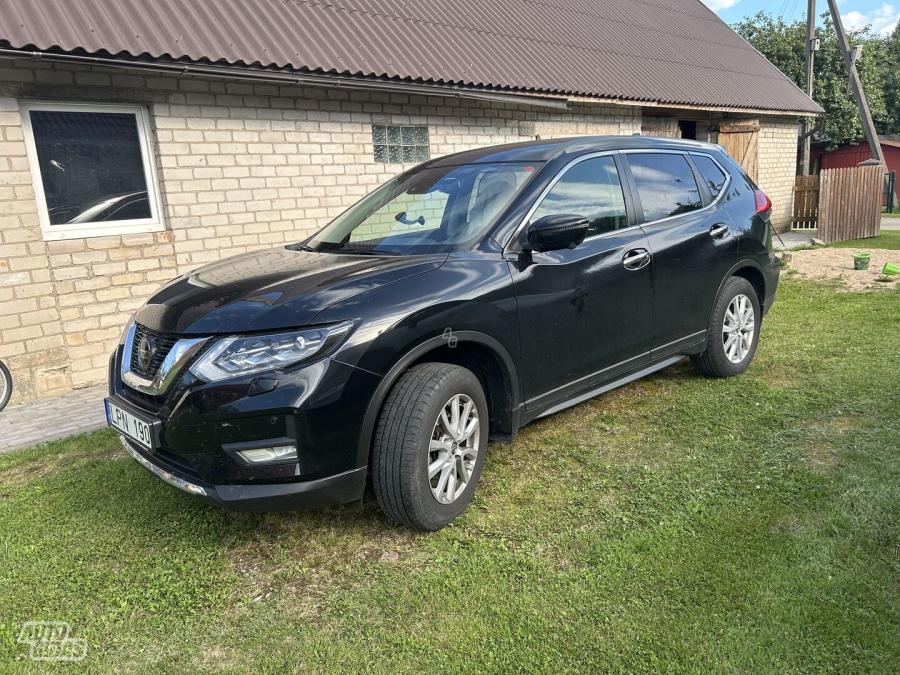 Black Nissan X-Trail 2020 in Vilnius, with an engine capacity of 1.30 L and mileage of 85 thousand km for 16500 €, photo 4 on AUTOMOTO.COM.LV