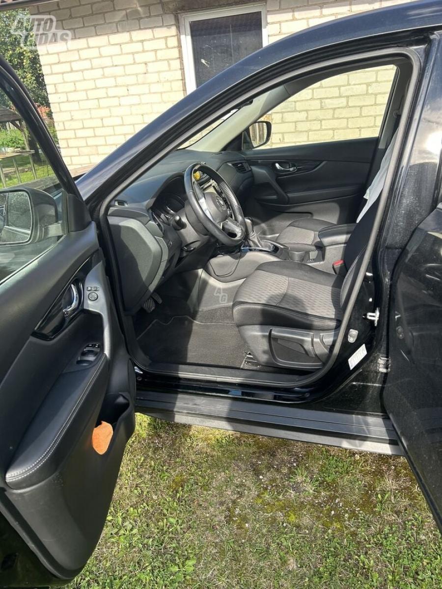 Black Nissan X-Trail 2020 in Vilnius, with an engine capacity of 1.30 L and mileage of 85 thousand km for 16500 €, photo 7 on AUTOMOTO.COM.LV